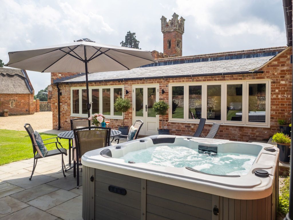 Enchanted Cottage – Salhouse Hall Cottages